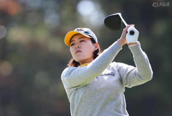 6타 줄인 전인지, LPGA 투어 개막전 2R 4타 차 3위로 도약