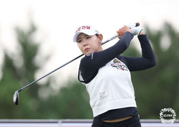 박보겸, KLPGA 투어 OK금융그룹 읏맨오픈 2R 단독 선두