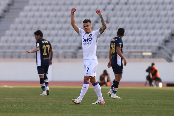 ‘멀티골’ 김천 이중민, K리그1 4라운드 MVP... K리그2는 안양 마테우