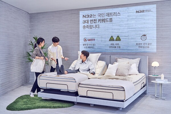 논현동 가구거리에 뜬 씰리침대·N32...매장 차별점은