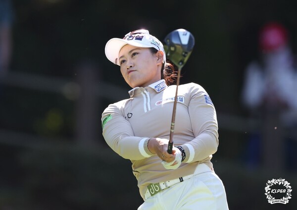 지한솔, KLPGA 서울경제 클래식 2R 2타 차 단독 선두