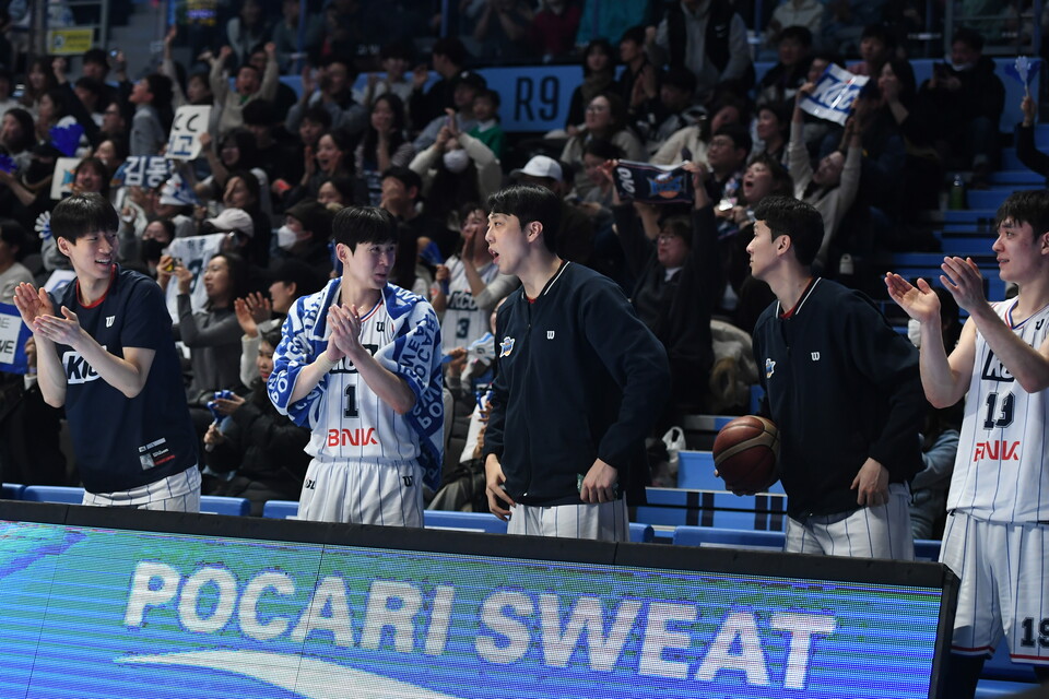 '라렌 합류' KCC, 소노 73-70으로 잡고 2연승 신바람